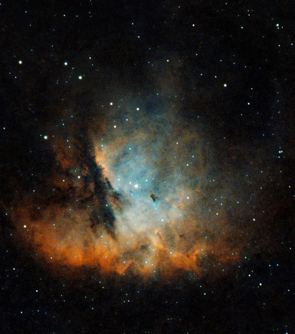 Pacman Nebula (NGC 281, Hubble Palette)